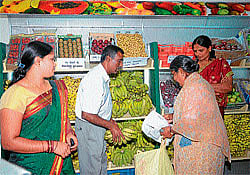 Hopcoms opens its first hi-tech stall in city
