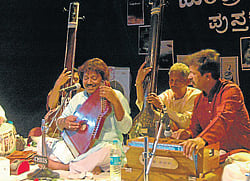 'Mandra' explained in musical form