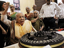 Bollywood wishes Zohra Sehgal on turning 100