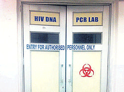 Machine to test HIV awaits its first sample