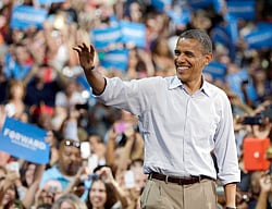 Indians look at US favourably; want Obama to win: Pew survey