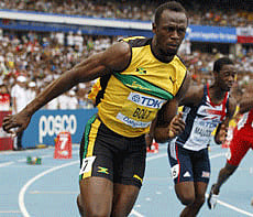 Bolt narrowly misses 150m record