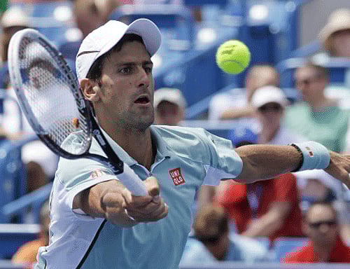 Top guns saunter into quarters