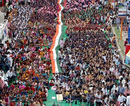 AP: Protests continue unabated in Seemandhra region