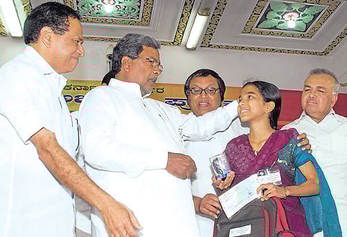 CM for uniform education