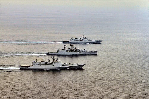 Navy orders probe into warship running aground