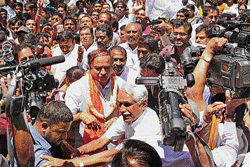 Ananth, Mohan file papers amid fanfare