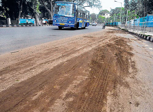 On the sand and silt route