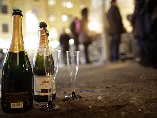 Moderate drinking healthy for some people: study