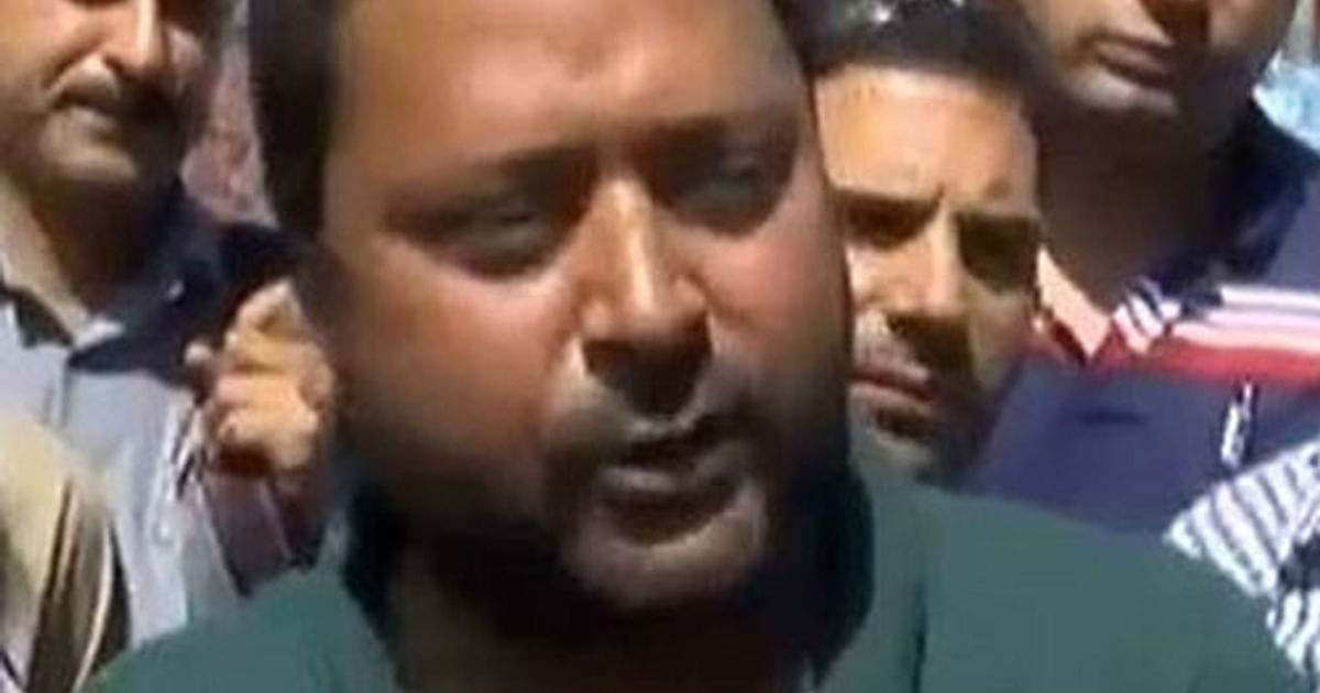 J&K minister's guards beat up journalist J&K minister's guards beat up journalist