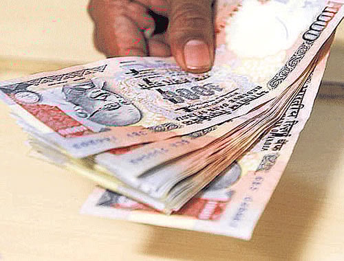 Cabinet approves 6 pc hike in Dearness allowance for central govt employees