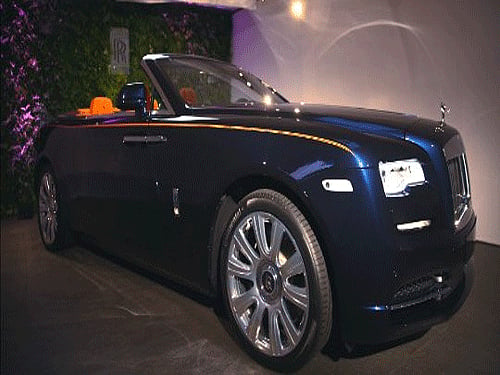Rolls-Royce unveils Dawn; likely to debut in India next year