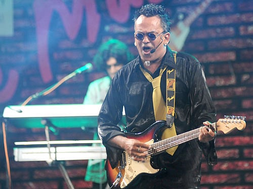 Singer Remo Fernandes has taken Portuguese nationality: Police