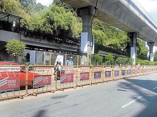 Vehicles banned on part of MG Road on Feb 14