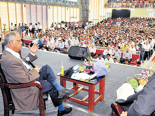 Not ranks, determination helps scale greater heights: Murthy