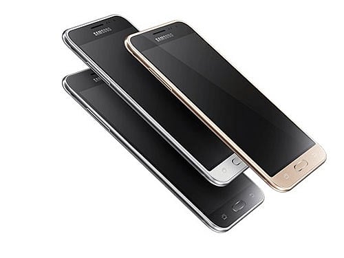 Samsung launches new smartphone, adds extra feature for bikers