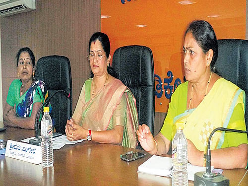 CMC members demand private bus stand