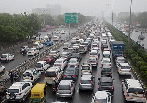 Gurgaon traffic mess: Deputy Commissioner imposes Sec 144