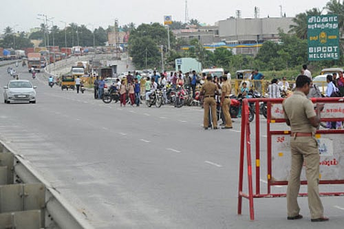 Bengaluru bounces back after Cauvery violence, curfew lifted