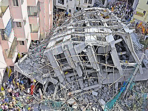 3 die as building under construction crumbles