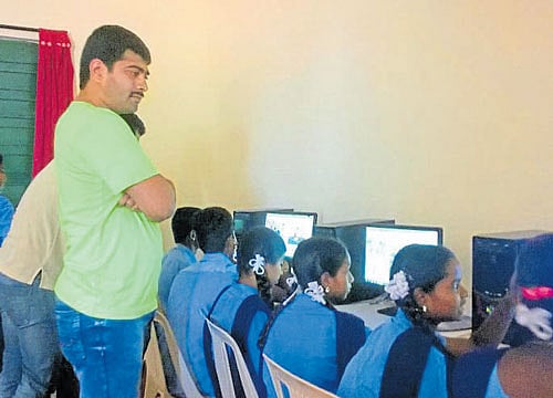 Once strangers to computers, govt schoolkids show off coding skills