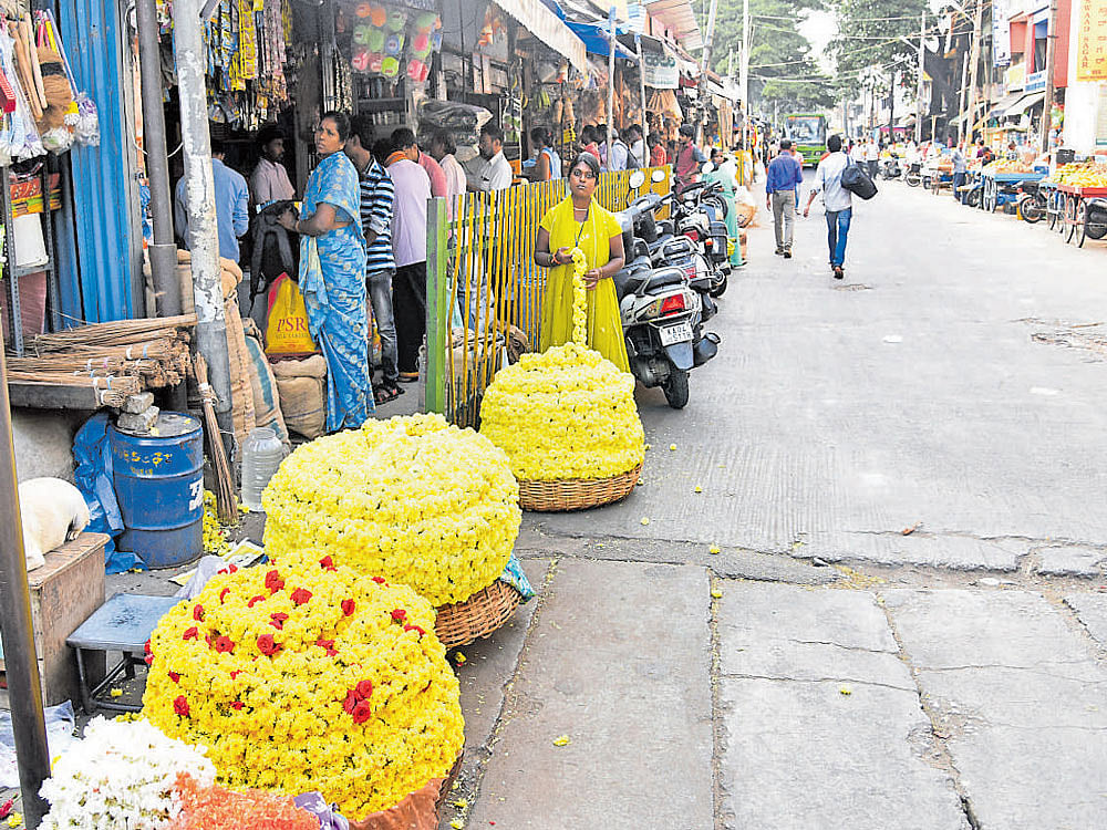 Small traders seek 'change' in their fortunes