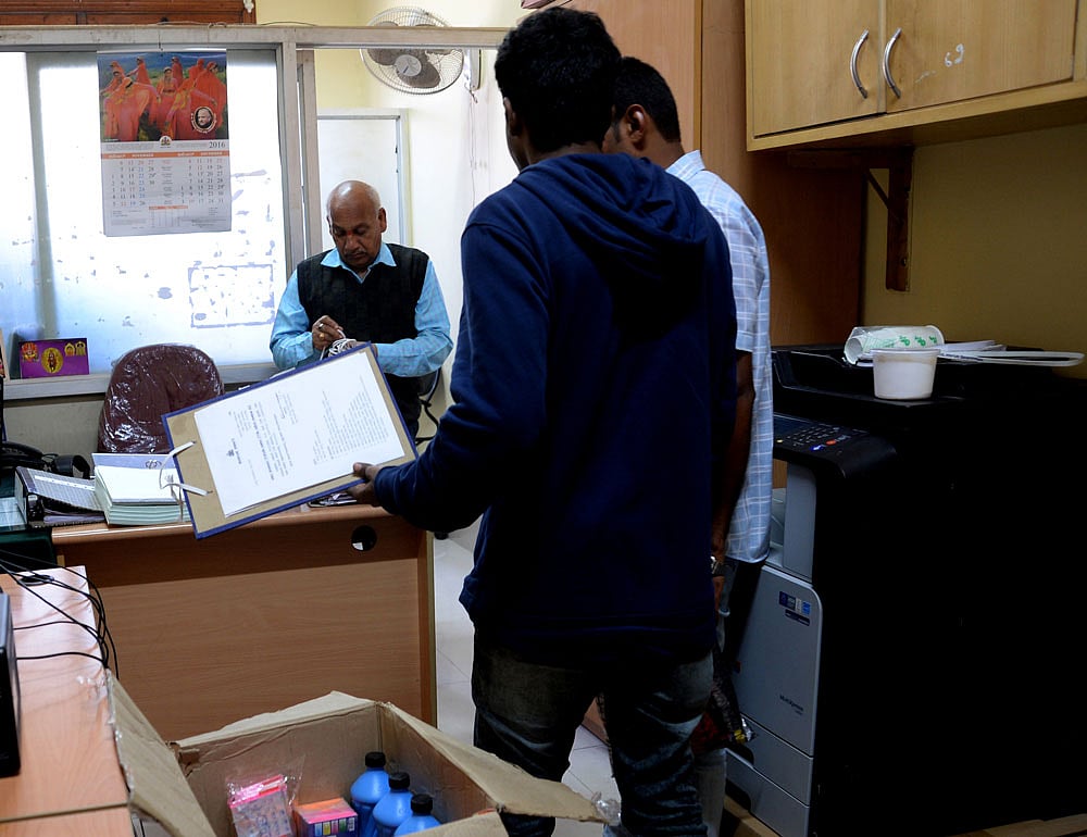 Congress may suspend Meti over sex CD scandal