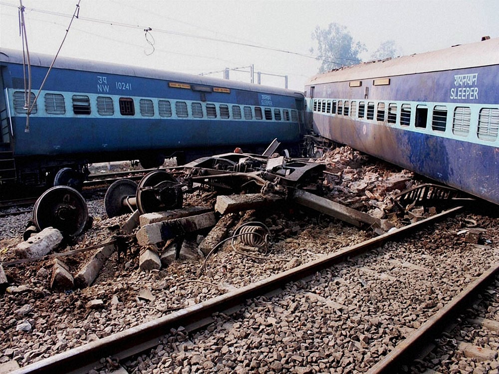 Rail fracture suspected in Ajmer-Sealdah Exp derailment