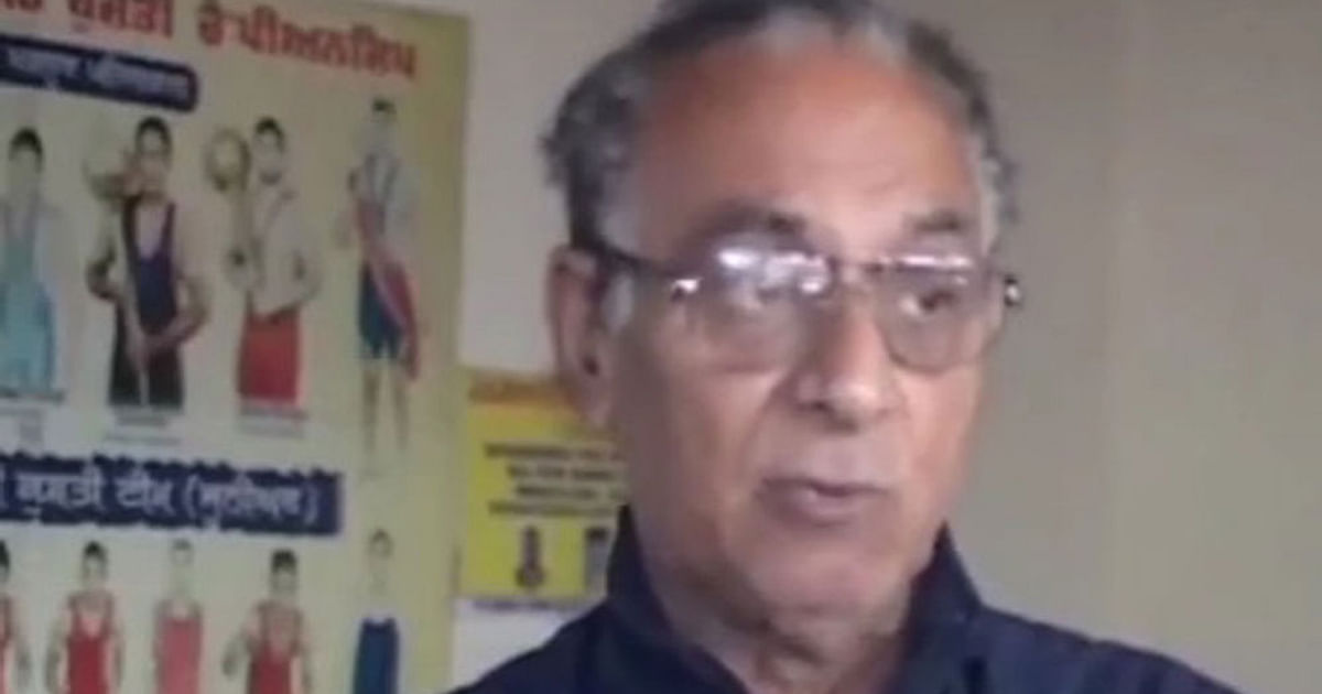 Coach Sondhi conveys his displeasure to Aamir Coach Sondhi conveys his displeasure to Aamir