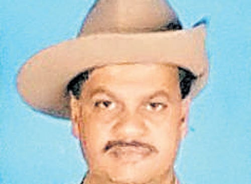 Law catches up with cop who stole colleague's gun