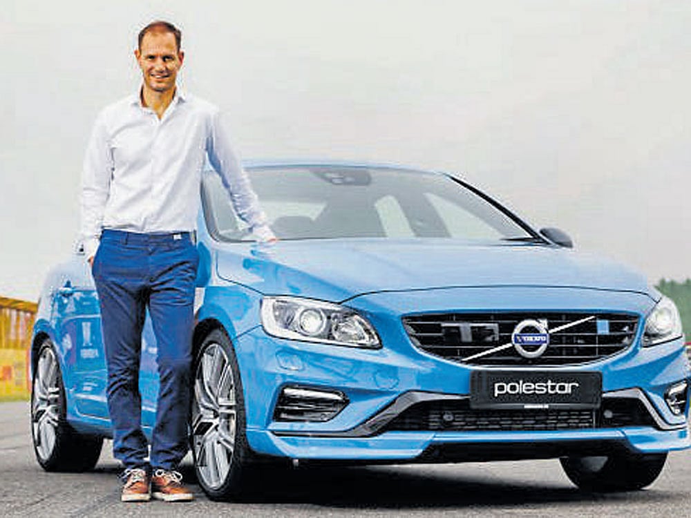 Volvo unveils S60 Polestar super sedan