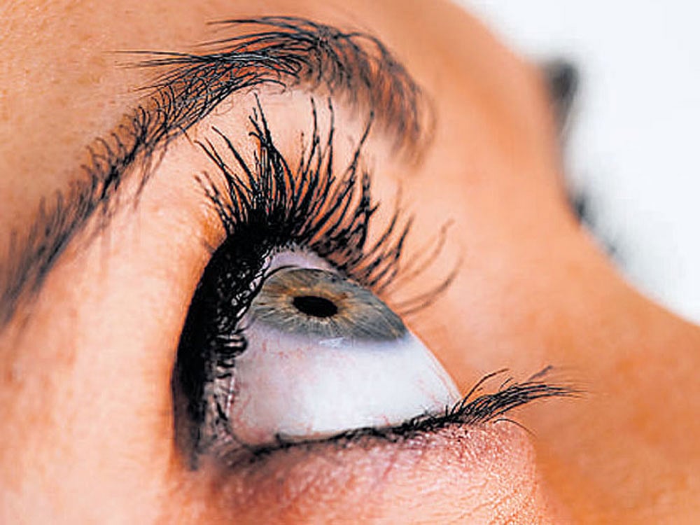 Robot performs delicate eye surgery on six patients