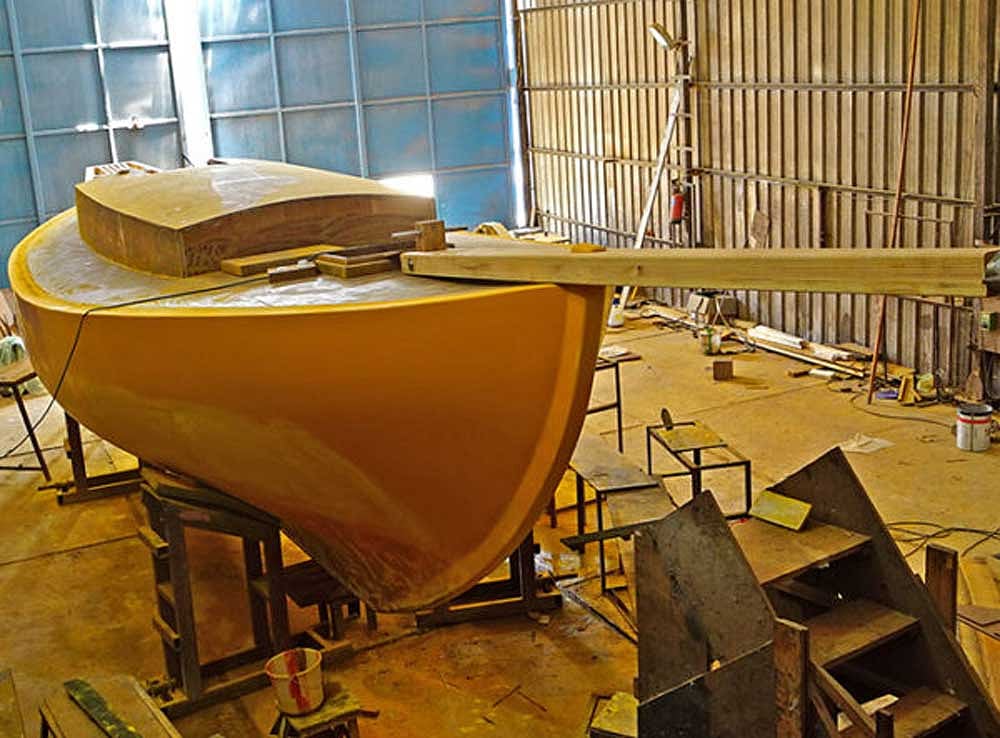 Naval officer, on global wooden boat race, takes up no-tech challenge