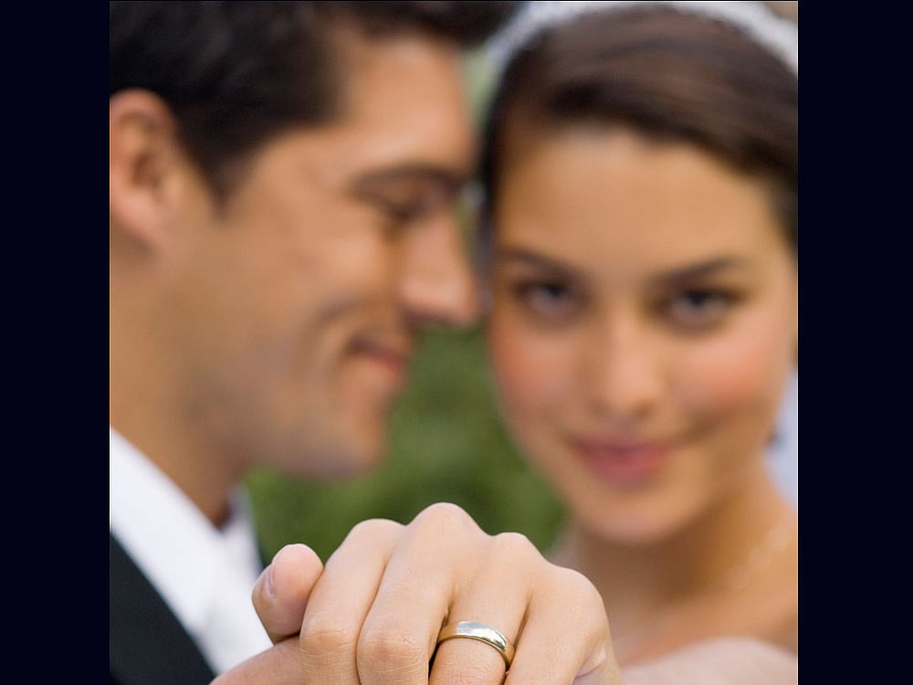 'Marrying up' now easier for men: study