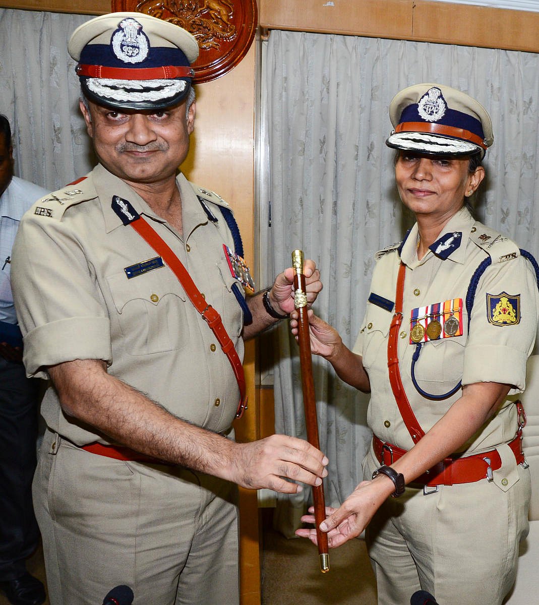 2 contenders skip DGP takeover ceremony