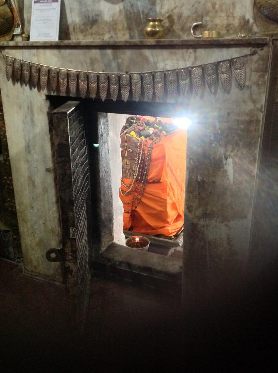 Uttaradi Mutt in Malkhed burgled again