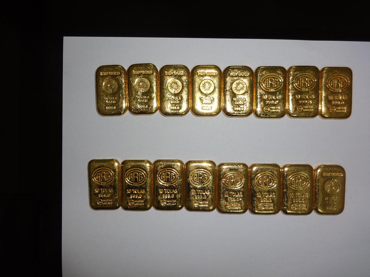 4 kg gold worth Rs 1 crore seized in M' luru