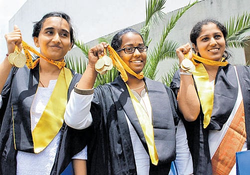 Driver's daughter bags seven gold medals at VTU convocation