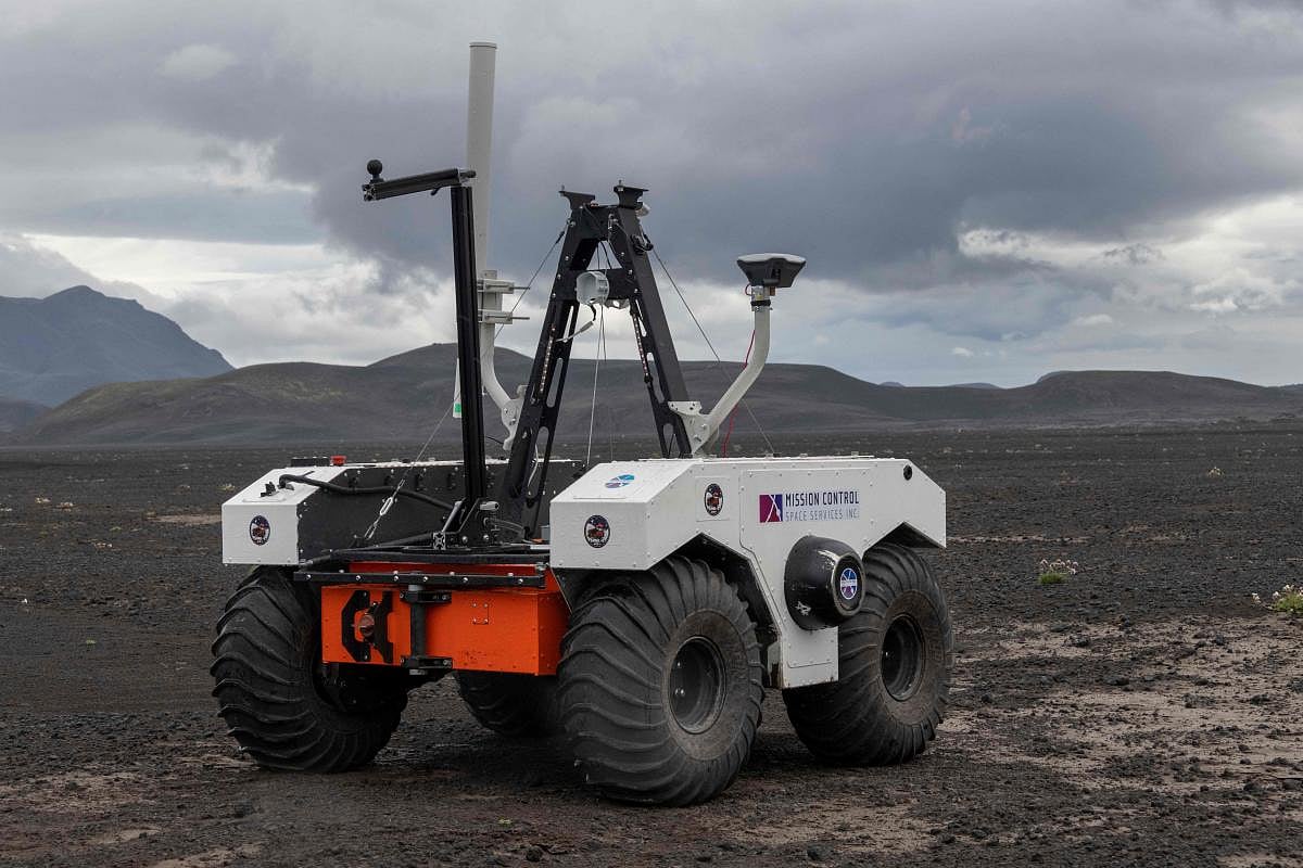 NASA on Icelandic lava visit to ready for Mars