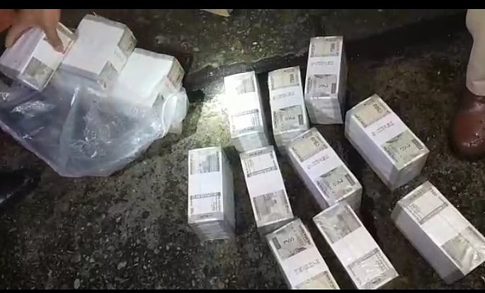 Huge deposits of suspicious cash in Northeast: IT dept