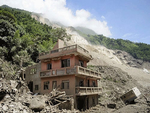 Landslide blocks river in Nepal, raises fears of flood