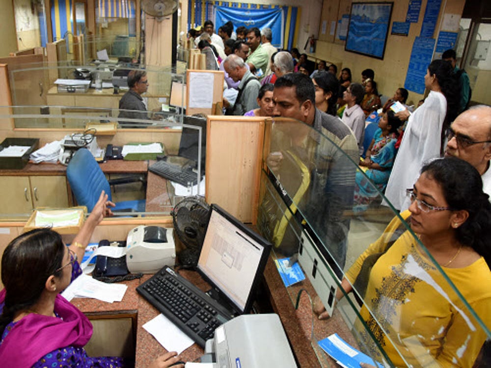 Banks geared up for last day for receiving banned notes