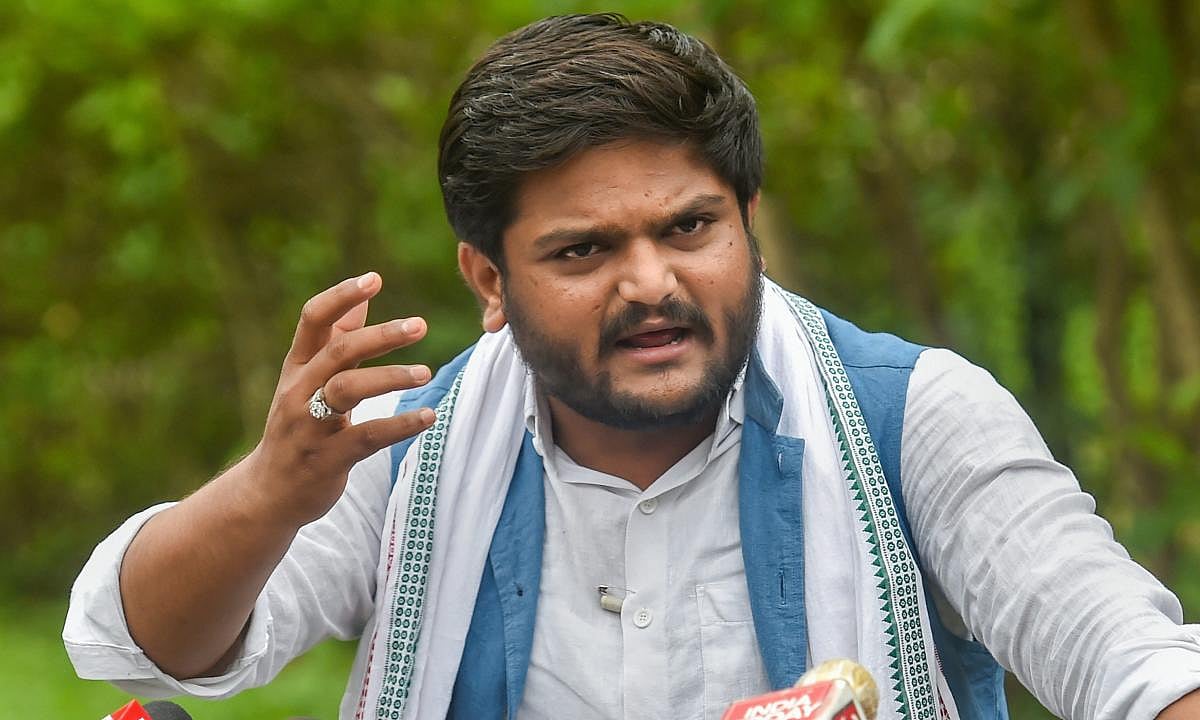 Hardik Patel extends support to JNU students' protest