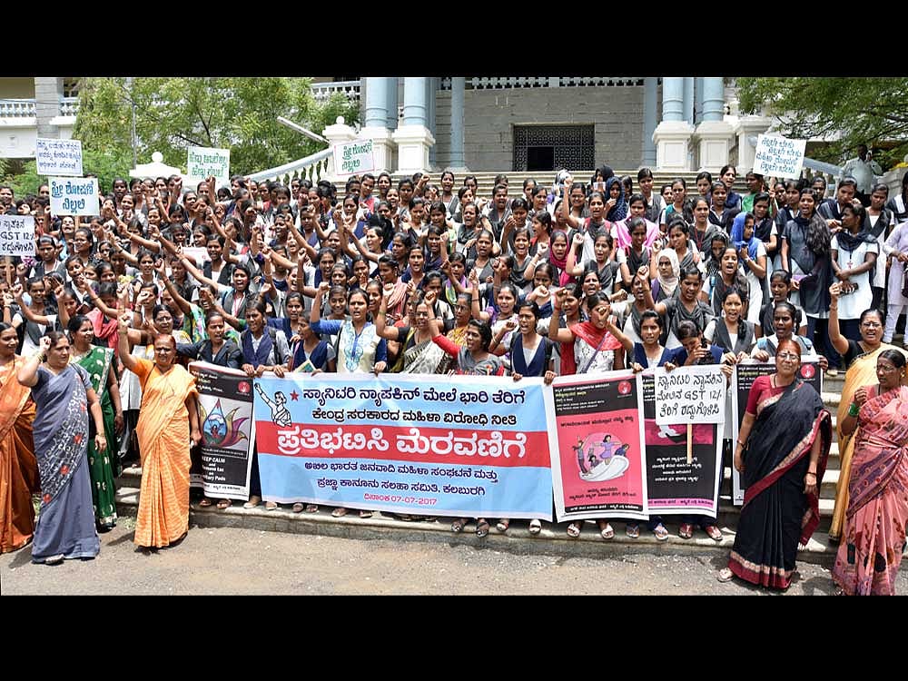 GST Protest: Women in Karnataka demand withdrawl of 12% GST on sanitary ...