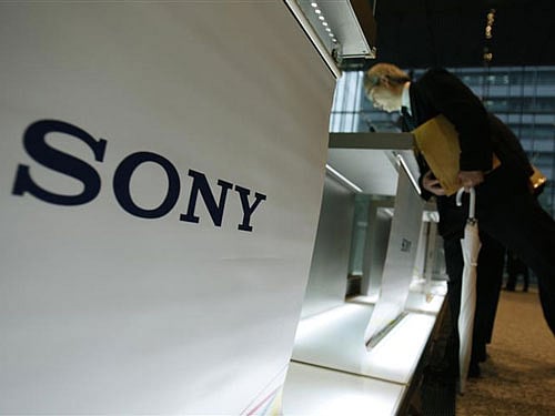 Sony cuts 5,000 jobs, exits PC business and tips USD 1 bn loss