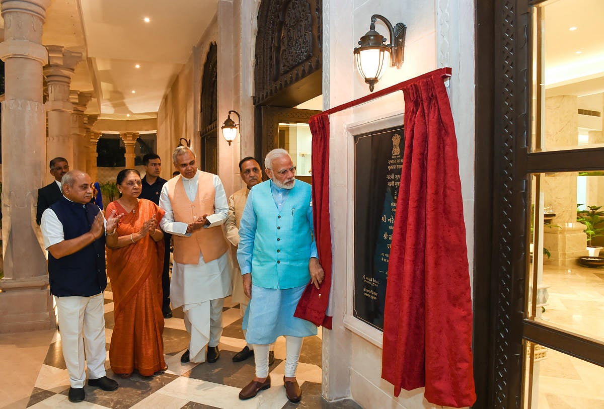 Modi inaugurates Gujarat's second state bhawan