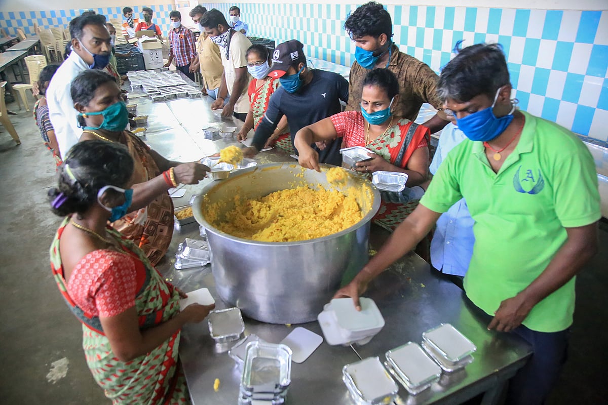BJP leaders in TN feeding needy through Modi Kitchens initiative