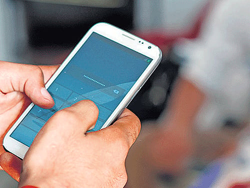 Smartphones to help track and check famines