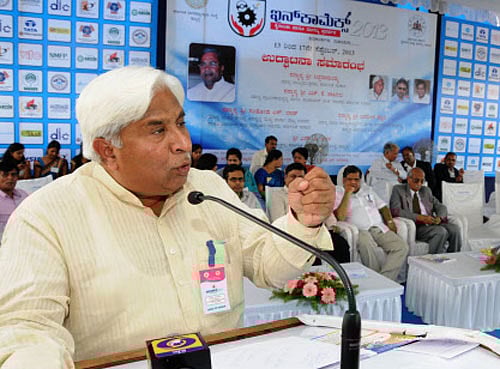 Online system in Karnataka to monitor RDPR development works