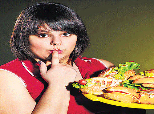 Overfed foetus may become obese teenagers: study